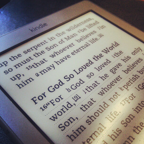 Anglicans Ablaze: Digital Bible pops up in more pews, pulpits